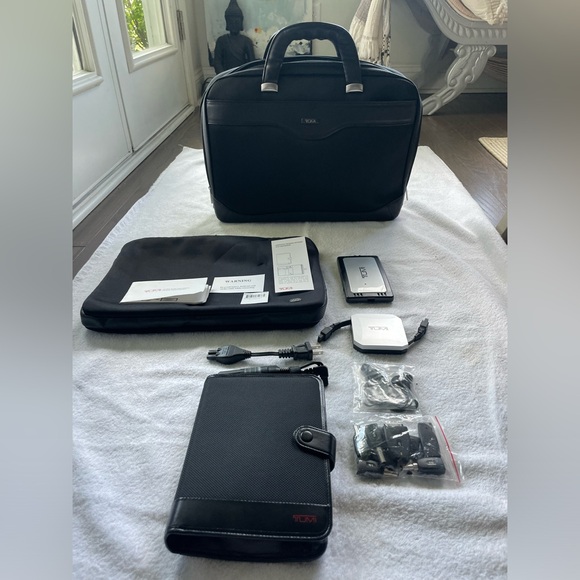 Tumi | Bags | Tumi Computer Bag Ultra Slim Power Adapter Kit 2947df ...
